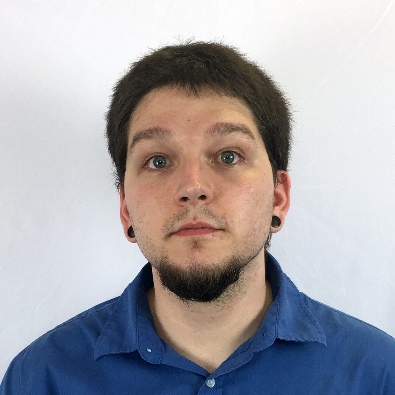 Ubiquisoft – Adam_square_natural_bg